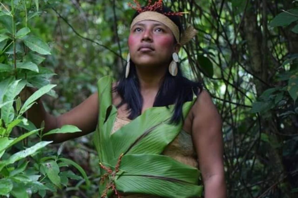 La mujer indígena como ejemplo de lucha, resiliencia y cultura ...